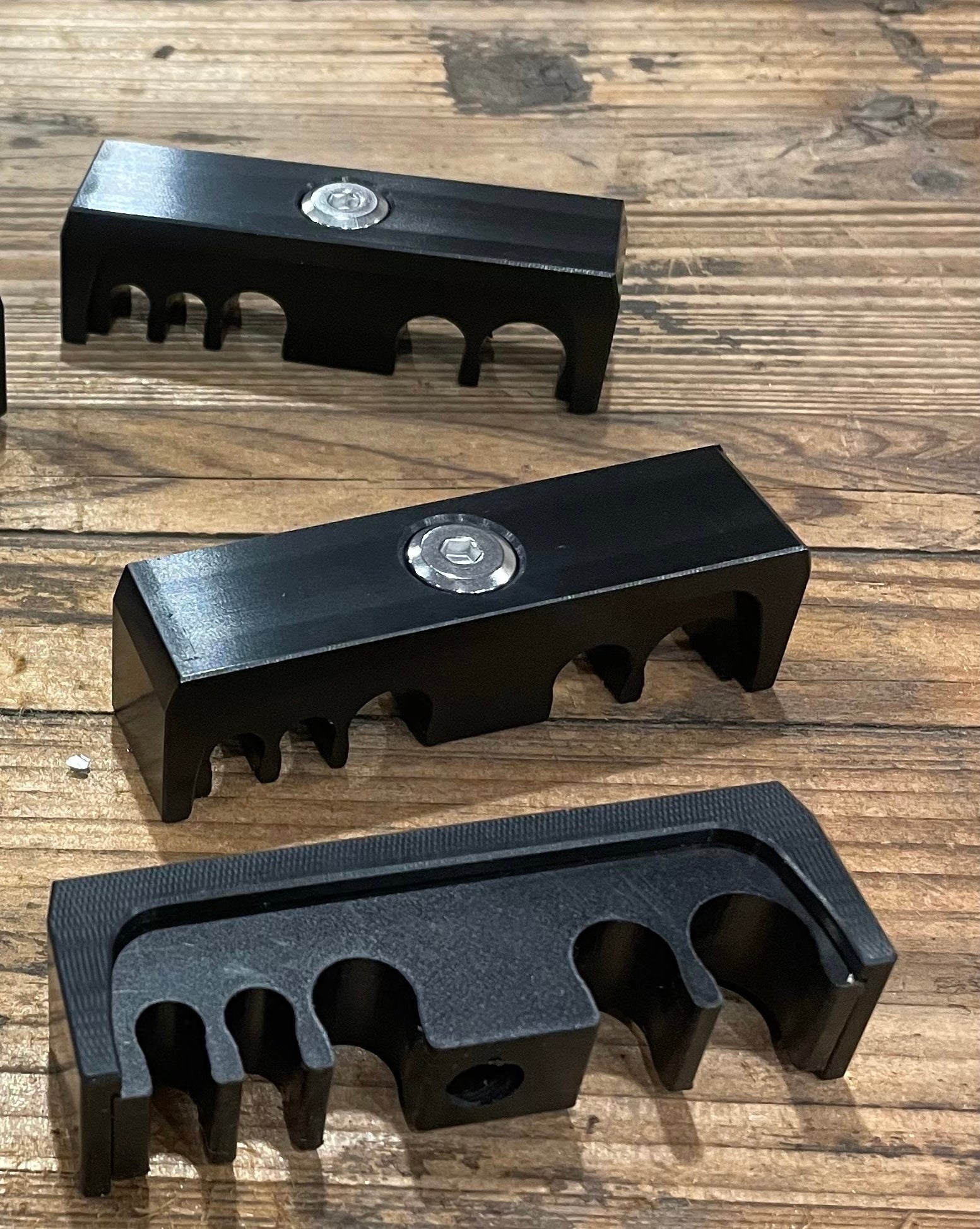 Universal slim billet fuel line brackets. – Chriso's Customs