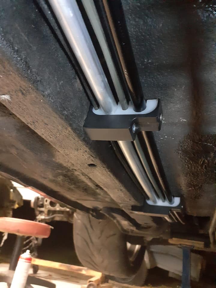 R32 GTR / GTST fuel line brackets set – Chriso's Customs